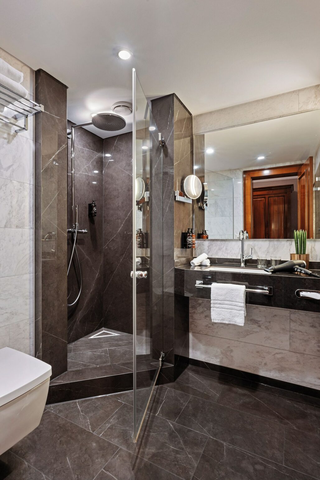 Classic Room: Historical hotel in NRW, Germany - Engelsburg